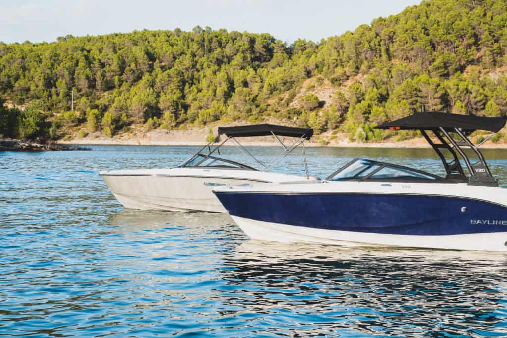 Bayliner V20i 2025 Solid Patriot Blue - In Stock - Land & Sea